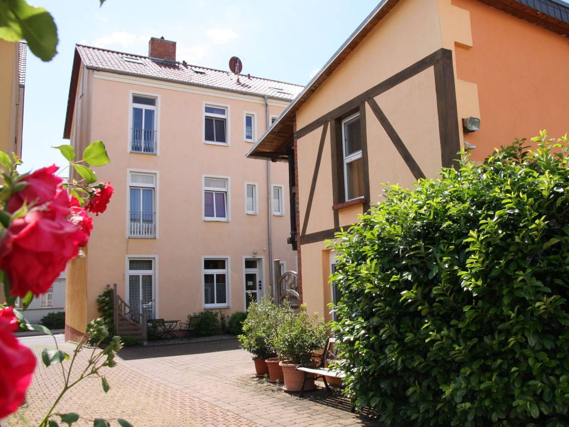 75 M² Ferienwohnung ∙ 2 Schlafzimmer ∙ 4 Gäste - Waren (Müritz)
