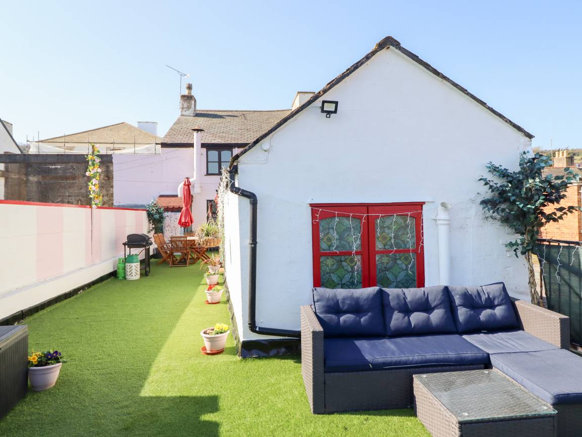 Cottage ∙ 3 Bedrooms ∙ 6 Guests - Thurstaston Beach