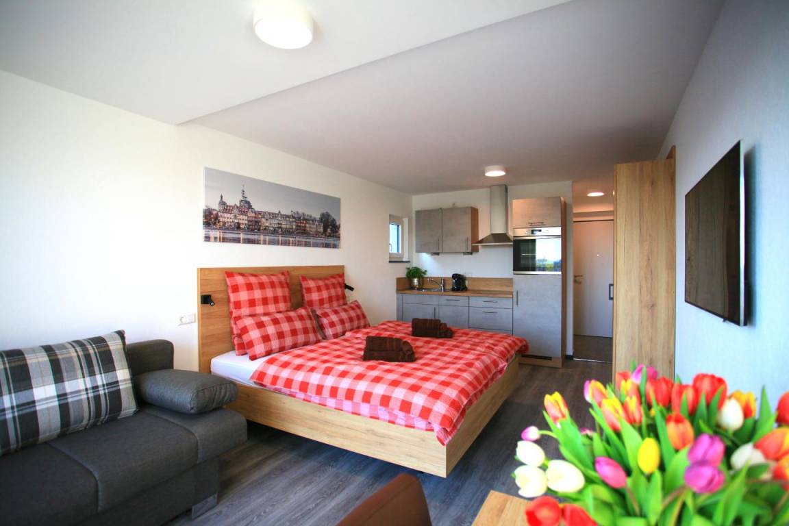 25 M² Ferienwohnung ∙ 4 Gäste - Überlingen