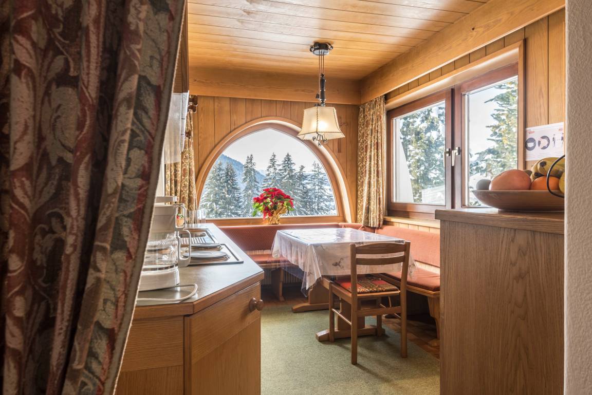 30 M² Appartamento Vacanza ∙ 1 Camera Da Letto ∙ 2 Ospiti - Selva di Val Gardena