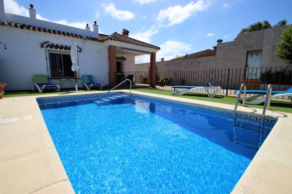 84 M² Ferienhaus ∙ 2 Schlafzimmer ∙ 4 Gäste - Conil de la Frontera