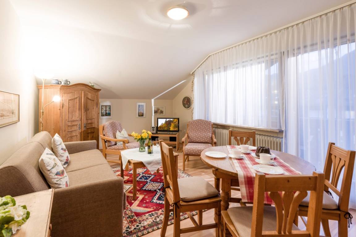 49 M² Ferienwohnung ∙ 1 Schlafzimmer ∙ 4 Gäste - Samerberg