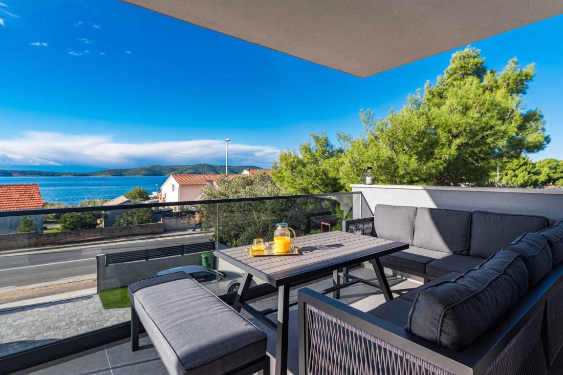 114 M² Apartment ∙ 3 Bedrooms ∙ 6 Guests - Šibenik