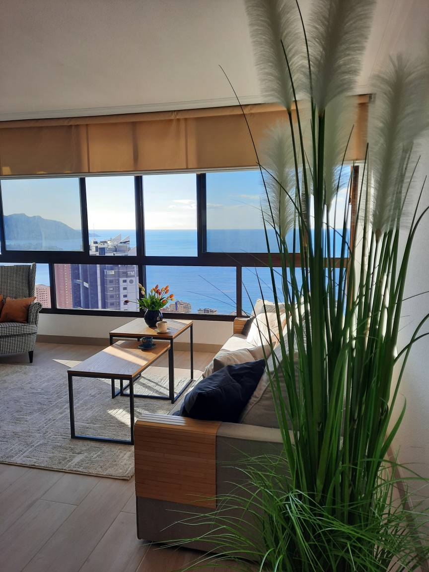 80 M² Ferienwohnung ∙ 2 Schlafzimmer ∙ 6 Gäste - Benidorm
