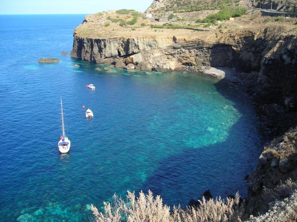 50 M² House ∙ 1 Bedroom ∙ 2 Guests - Ustica