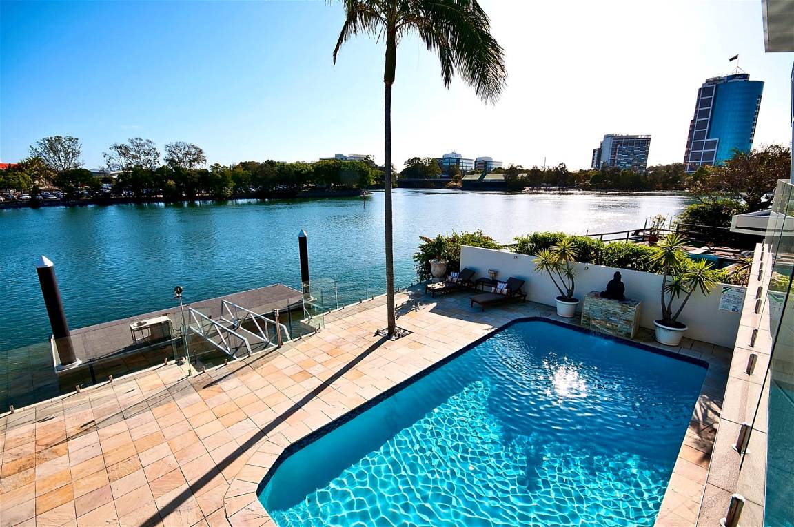 285 M² Ferienhaus ∙ 4 Schlafzimmer ∙ 8 Gäste - Gold Coast