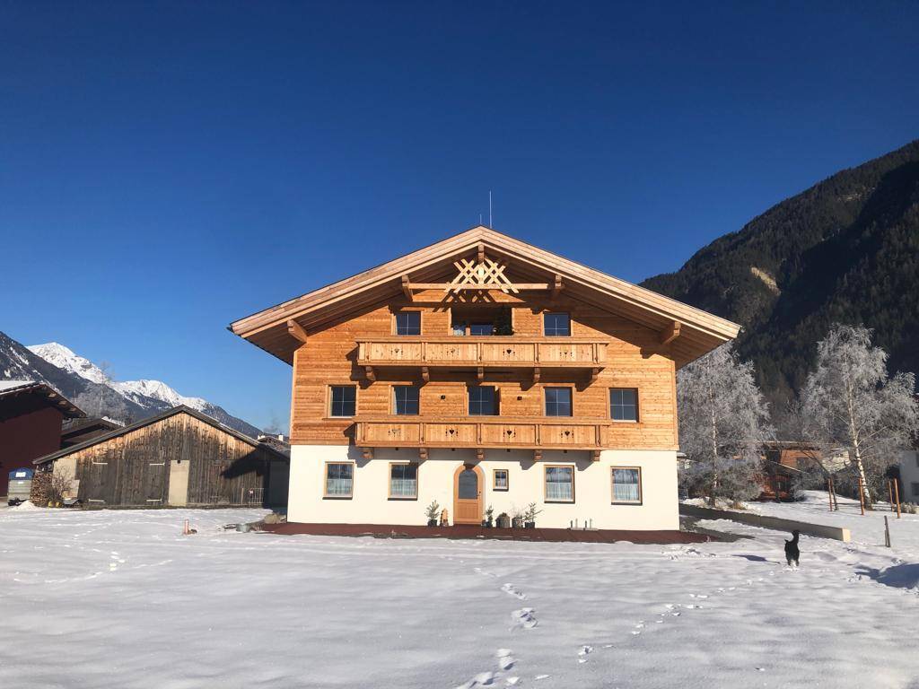 90 M² Apartment ∙ 3 Bedrooms ∙ 6 Guests - Längenfeld