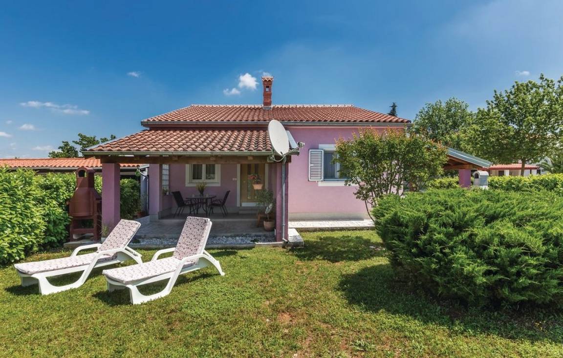 42 M² Apartment ∙ 2 Bedrooms ∙ 4 Guests - Peroj
