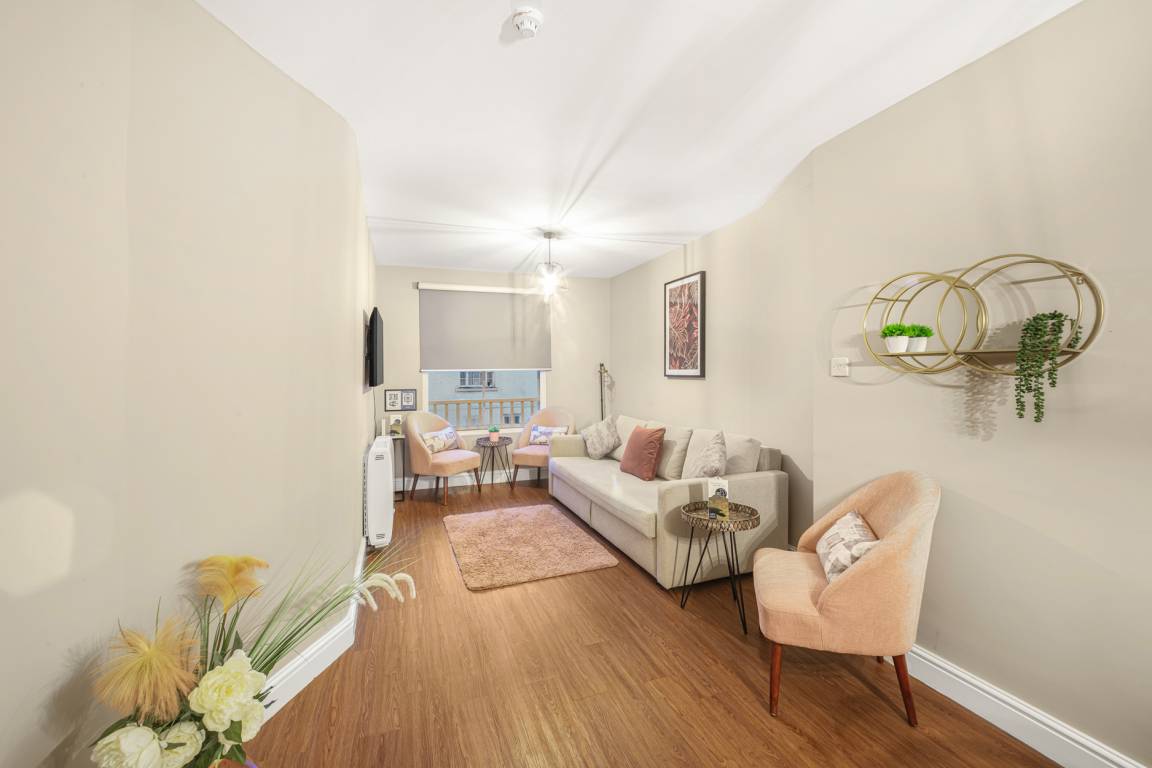 Cottage ∙ 2 Bedrooms ∙ 8 Guests - Chester