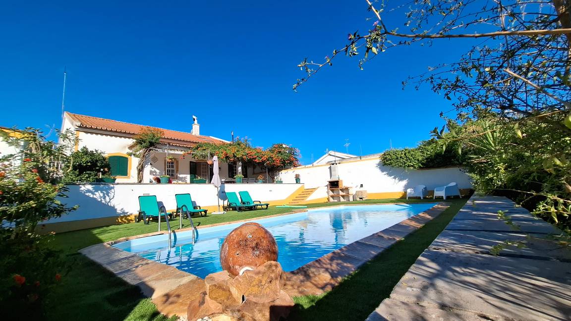 150 M² House ∙ 3 Bedrooms ∙ 10 Guests - Alentejo