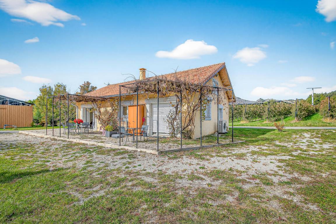 70 M² House ∙ 2 Bedrooms ∙ 6 Guests - Veynes