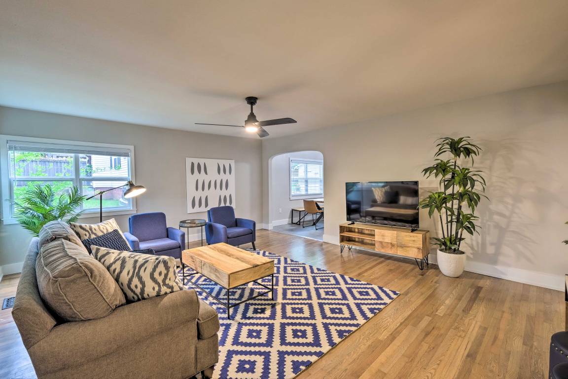 108 M² House ∙ 3 Bedrooms ∙ 6 Guests - Fayetteville, AR