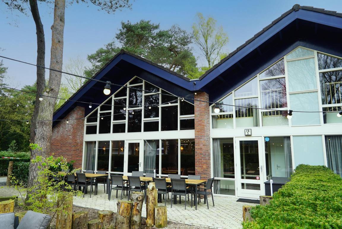 Bungalow ∙ 6 Bedrooms ∙ 24 Guests - Deventer
