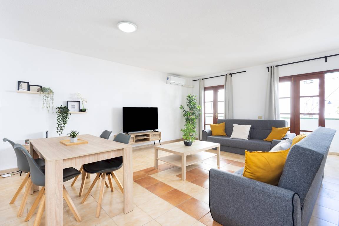 90 M² Ferienwohnung ∙ 2 Schlafzimmer ∙ 4 Gäste - Los Cristianos