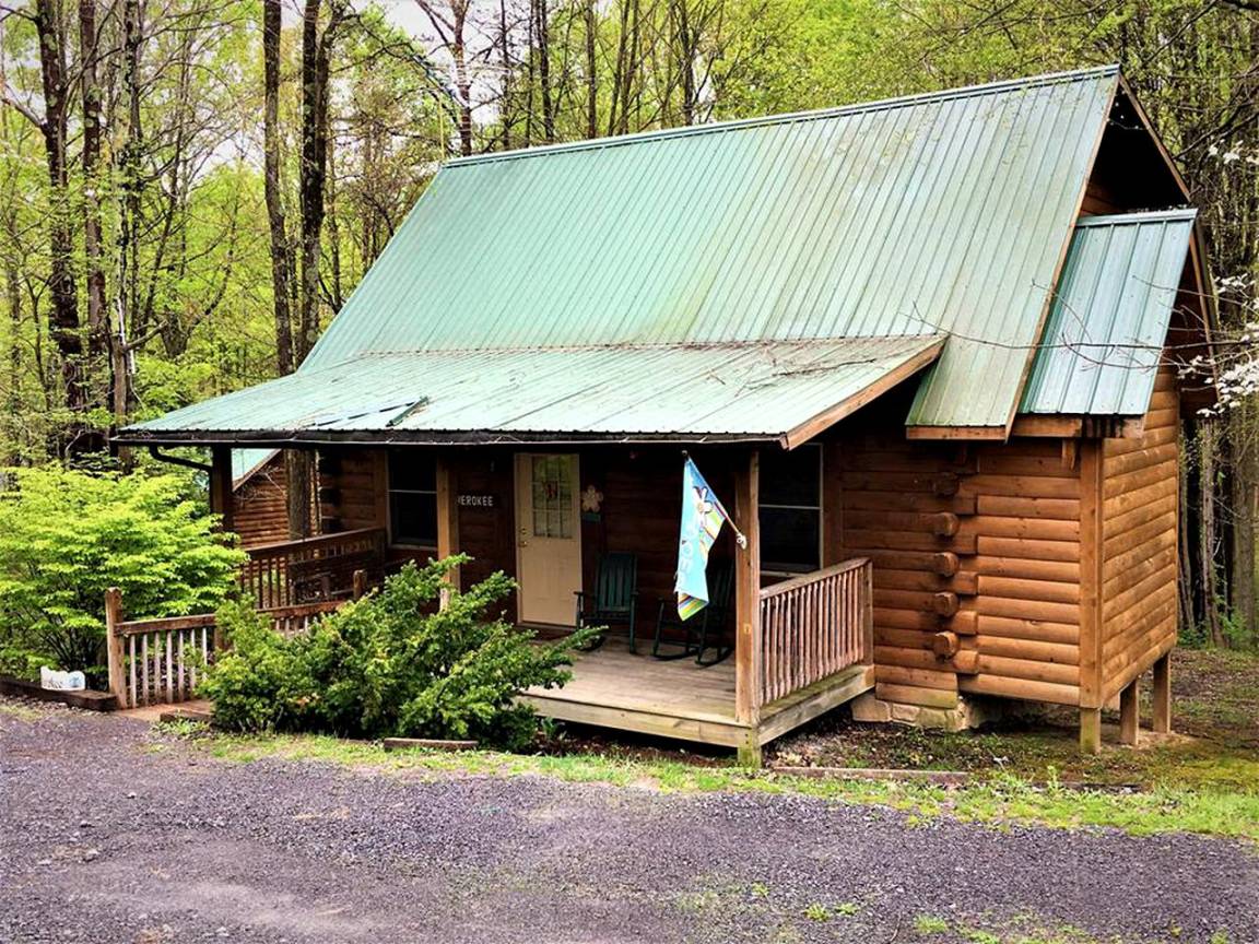 Maison De Vacances ∙ 3 Chambres ∙ 9 Personnes - フェイエットビル, WV