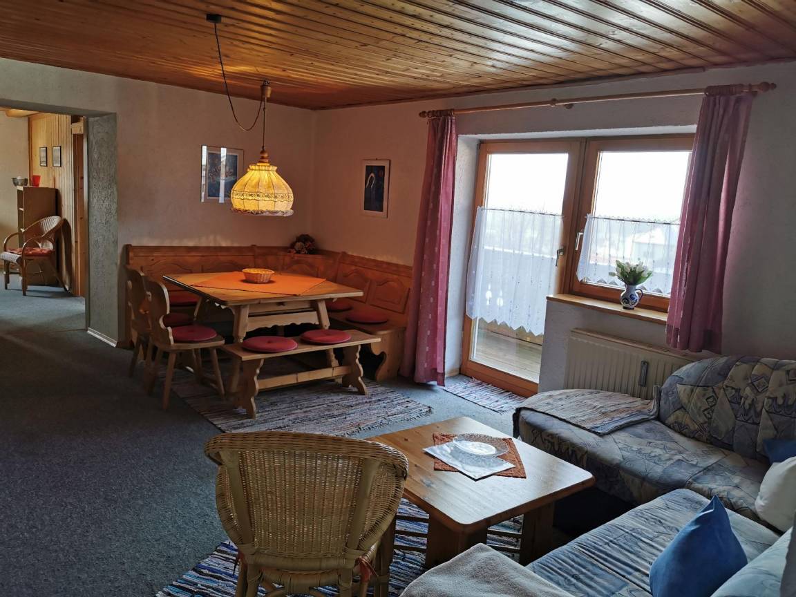 82 M² Ferienwohnung ∙ 3 Schlafzimmer ∙ 8 Gäste - Haidmühle
