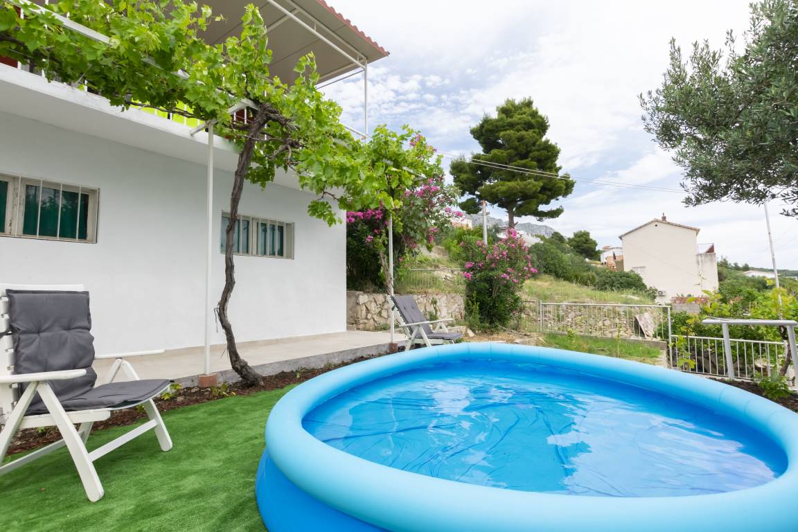 60 M² Apartment ∙ 2 Bedrooms ∙ 6 Guests - Podstrana