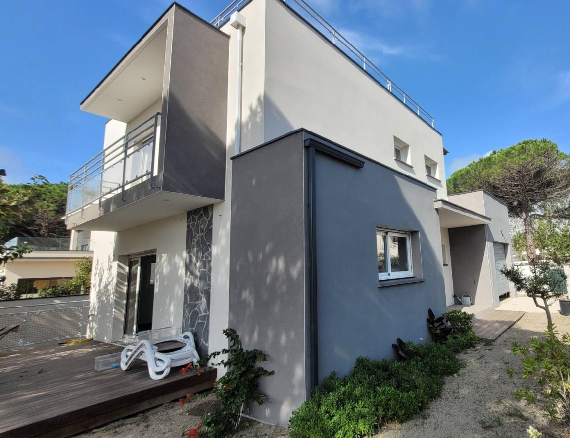 90 M² Gîte ∙ 2 Chambres ∙ 4 Personnes - Agde
