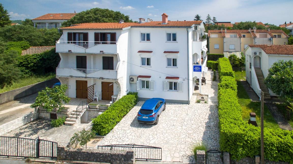 80 M² Apartment ∙ 3 Bedrooms ∙ 7 Guests - Malinska