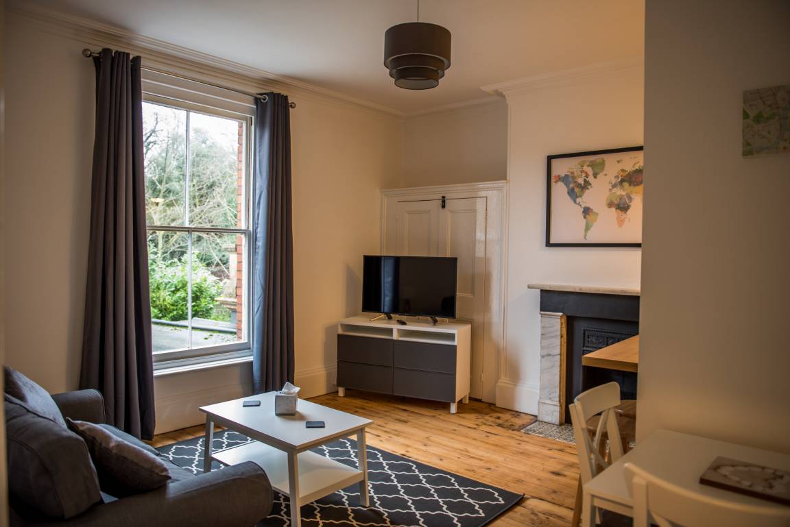 40 M² Apartment ∙ 1 Bedroom ∙ 2 Guests - Woodbridge