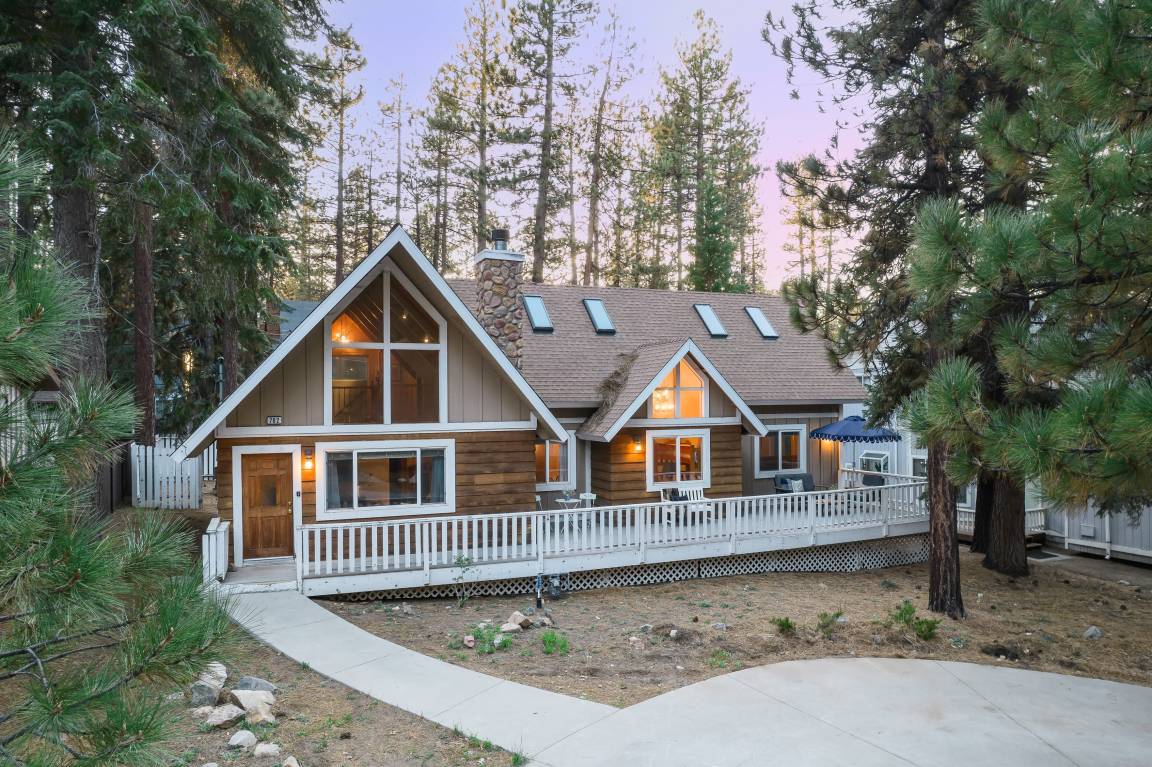 178 M² House ∙ 3 Bedrooms ∙ 10 Guests - Big Bear, CA