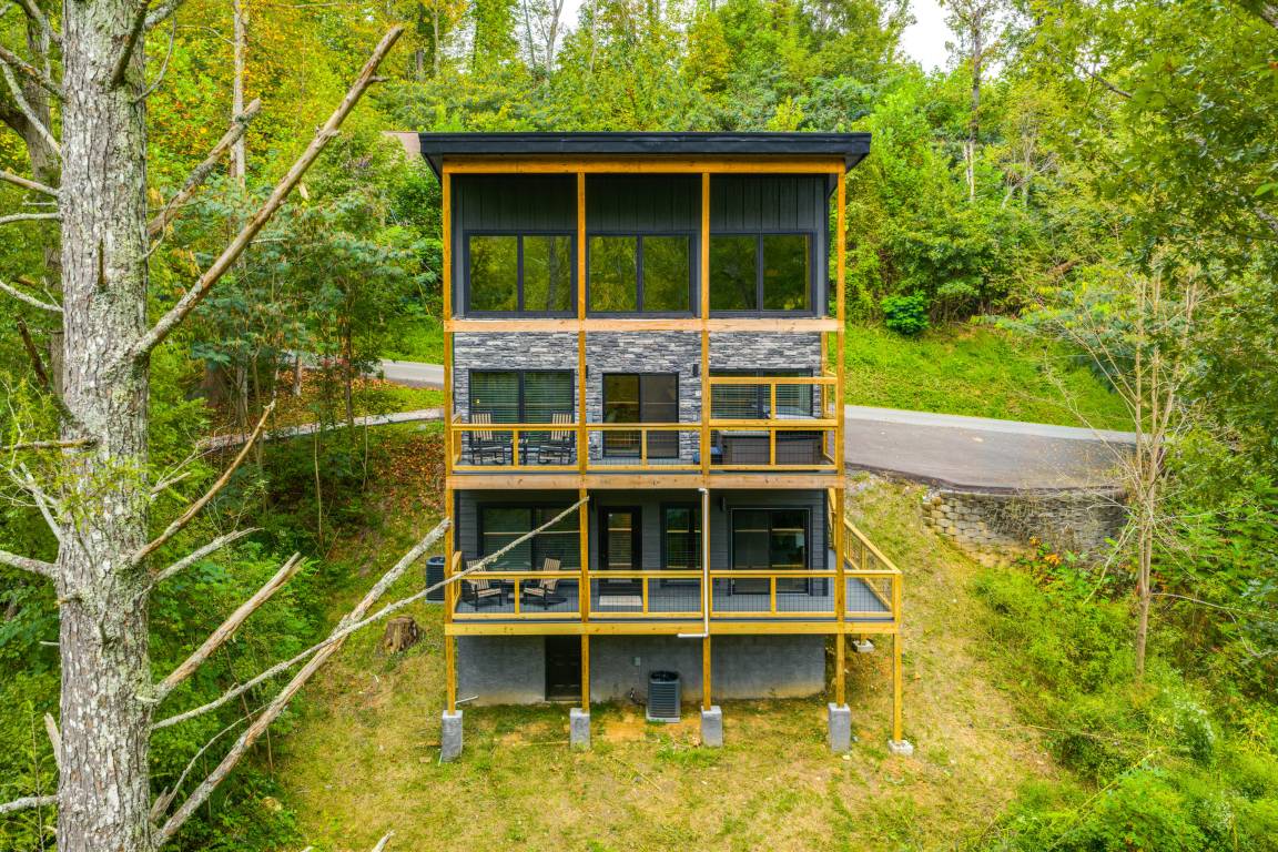 133 M² House ∙ 1 Bedroom ∙ 4 Guests - Gatlinburg, TN