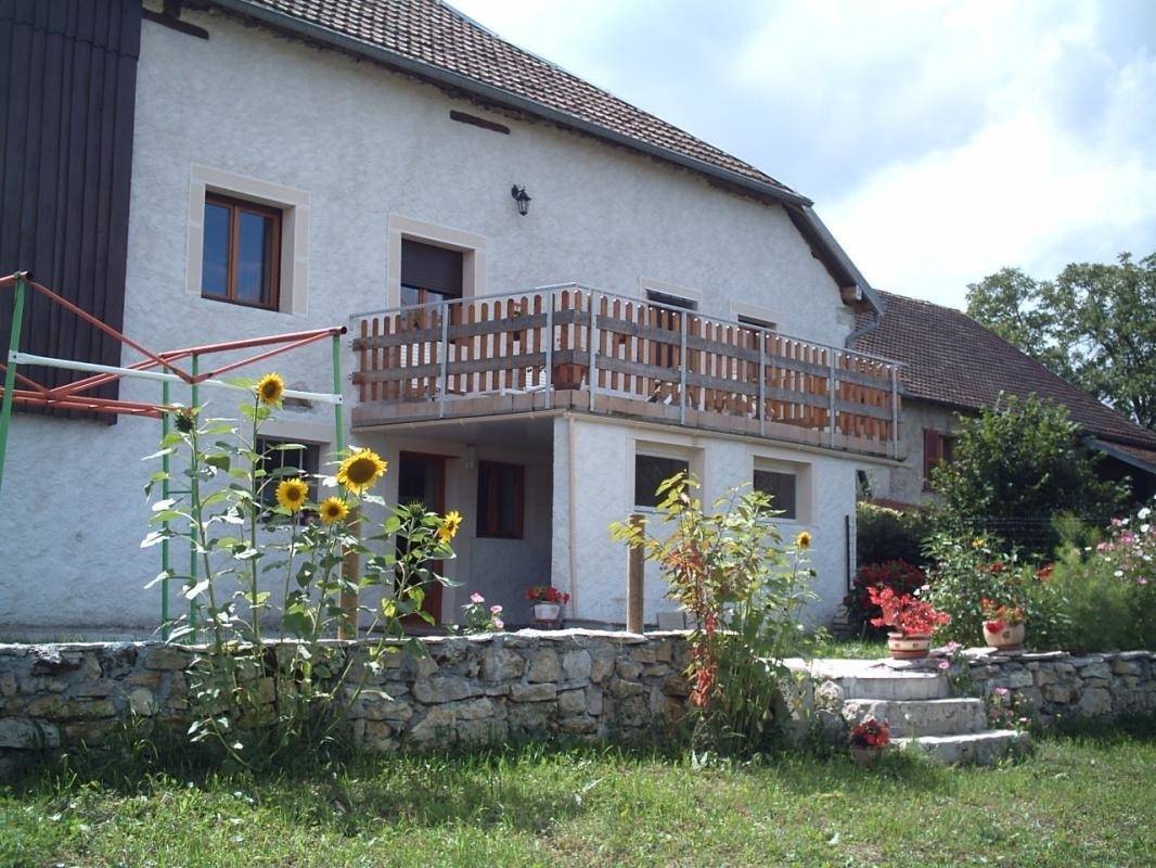 70 M² Gîte ∙ 3 Chambres ∙ 6 Personnes - Ornans
