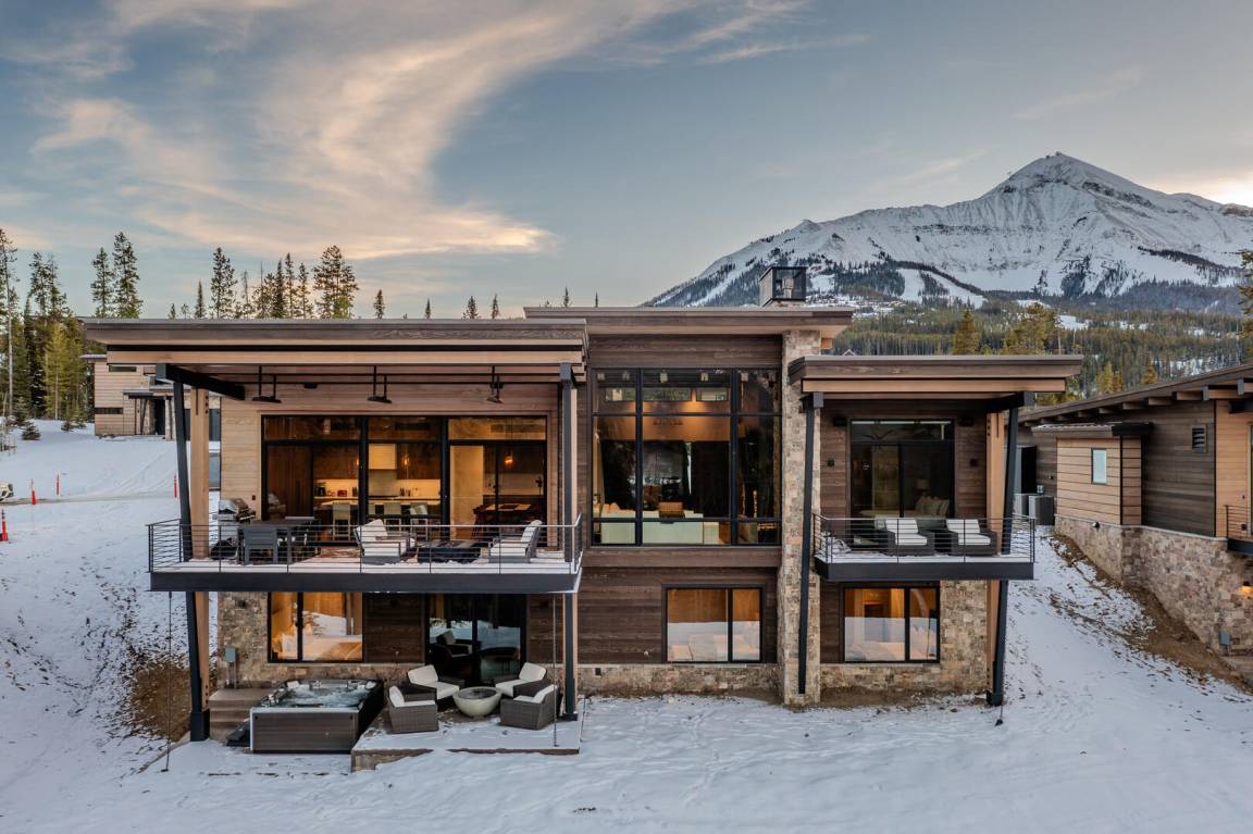 House ∙ 4 Bedrooms ∙ 12 Guests - Big Sky, MT