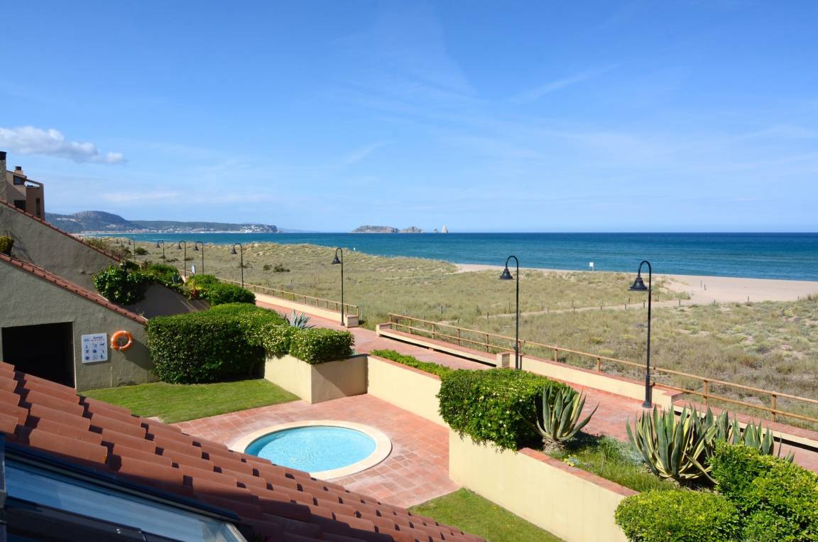 100 M² Apartment ∙ 4 Bedrooms ∙ 8 Guests - Begur