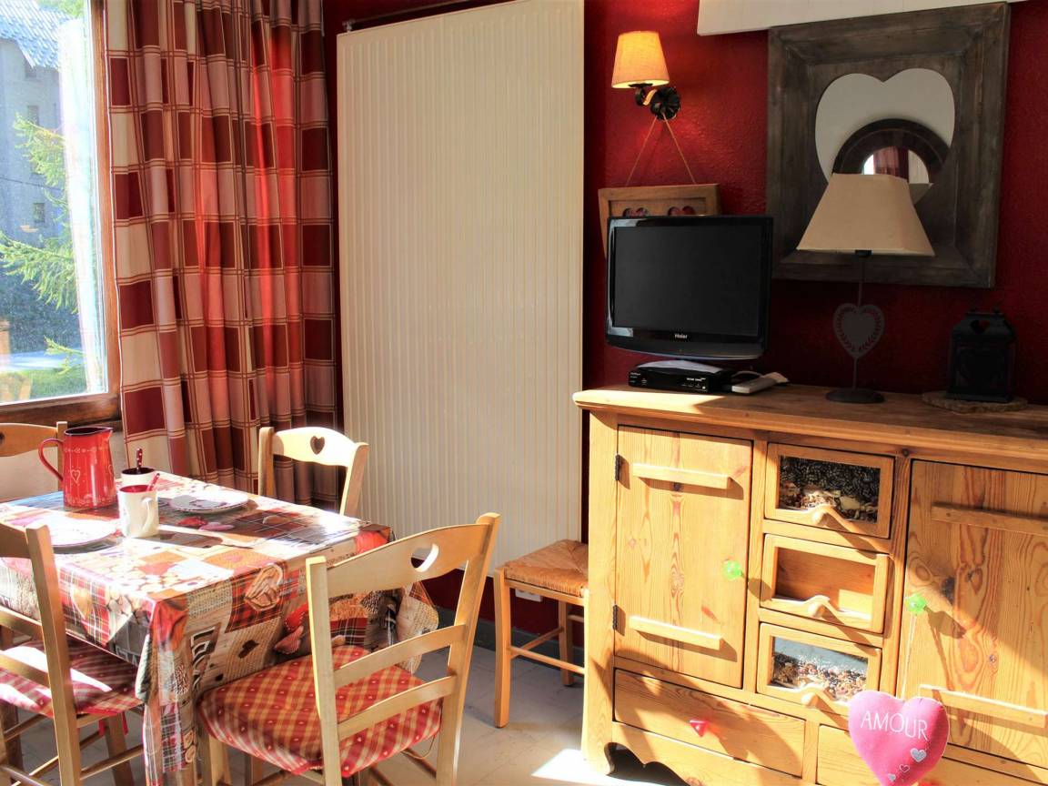 22 M² Studio Flat ∙ 1 Bedroom ∙ 4 Guests - Vars