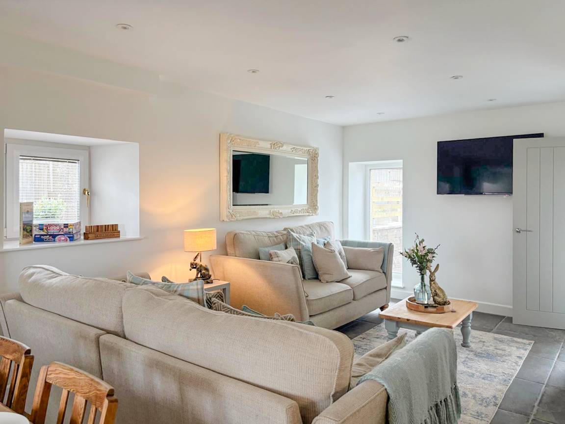 Cottage ∙ 3 Bedrooms ∙ 6 Guests - Settle