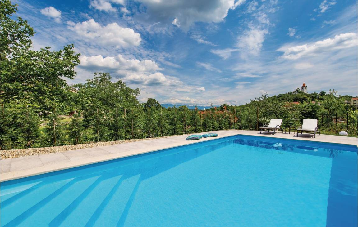 44 M² Maisonette ∙ 2 Bedrooms ∙ 4 Guests - Opatija