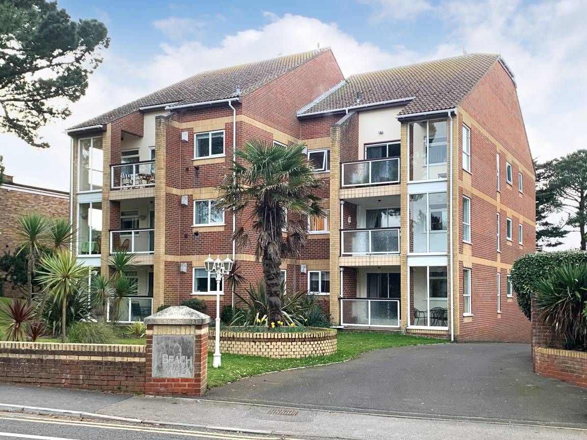 Cottage ∙ 2 Bedrooms ∙ 4 Guests - Sandbanks