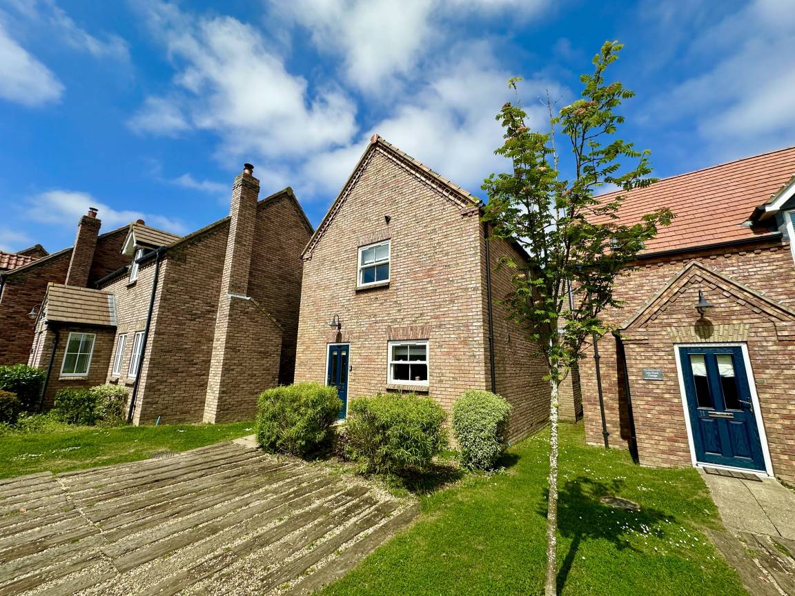 Cottage ∙ 3 Bedrooms ∙ 7 Guests - Filey