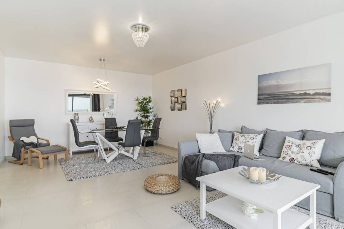 120 M² Apartamento ∙ 2 Quartos ∙ 6 Hóspedes - Caniço