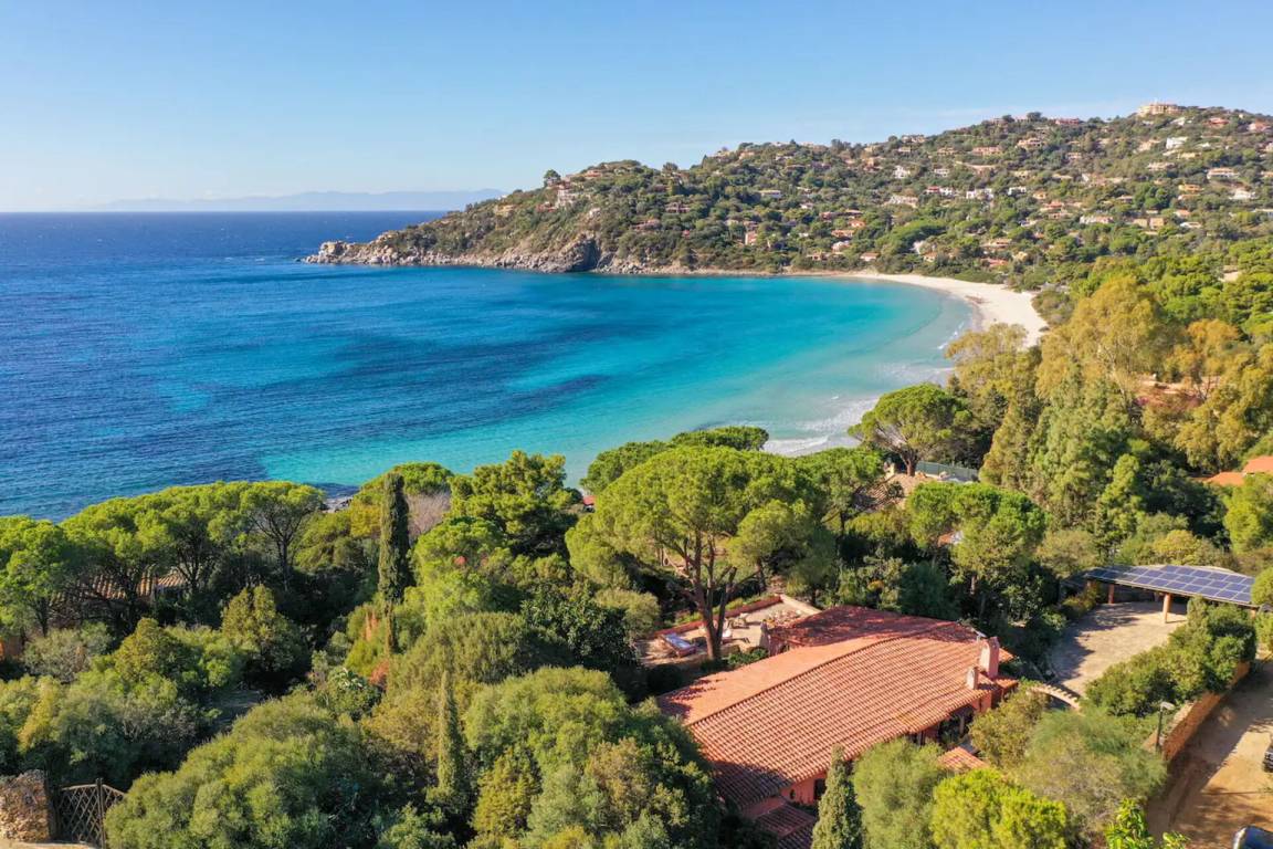 490 M² Villa ∙ 7 Schlafzimmer ∙ 14 Gäste - Villasimius