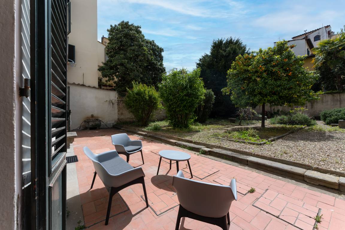 160 M² Apartamento ∙ 3 Habitaciones ∙ 5 Huéspedes - Florencia
