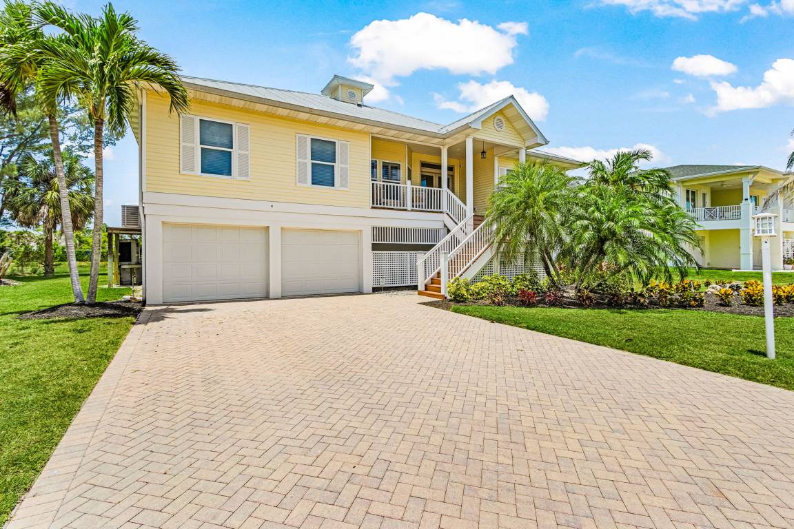 213 M² House ∙ 4 Bedrooms ∙ 10 Guests - Fort Myers Beach, FL