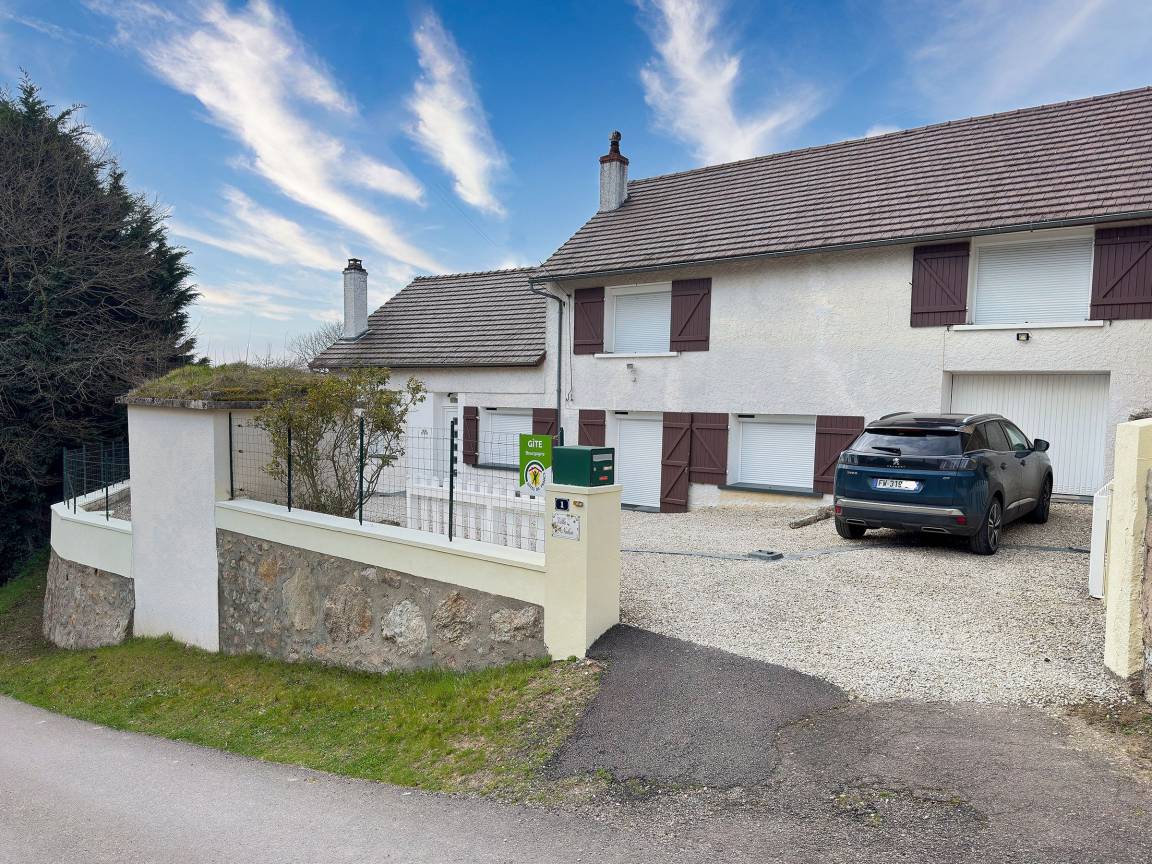 145 M² Cottage ∙ 4 Chambres ∙ 8 Personnes - Lac de Chaumeçon