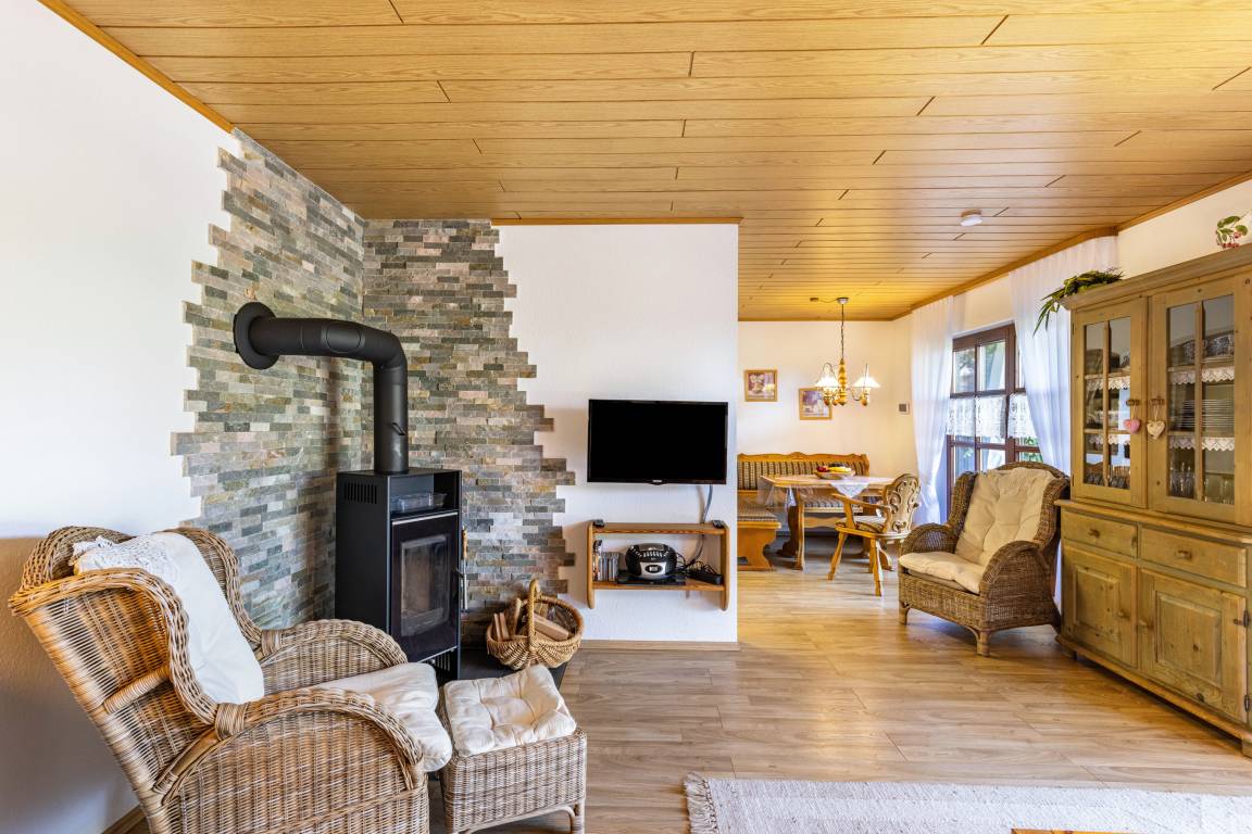 60 M² Ferienwohnung ∙ 1 Schlafzimmer ∙ 2 Gäste - Albstadt