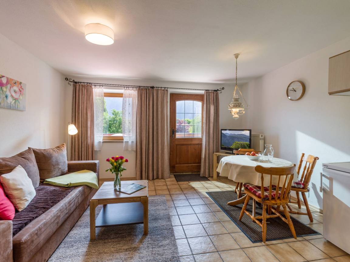 50 M² Ferienwohnung ∙ 2 Gäste - Kiefersfelden