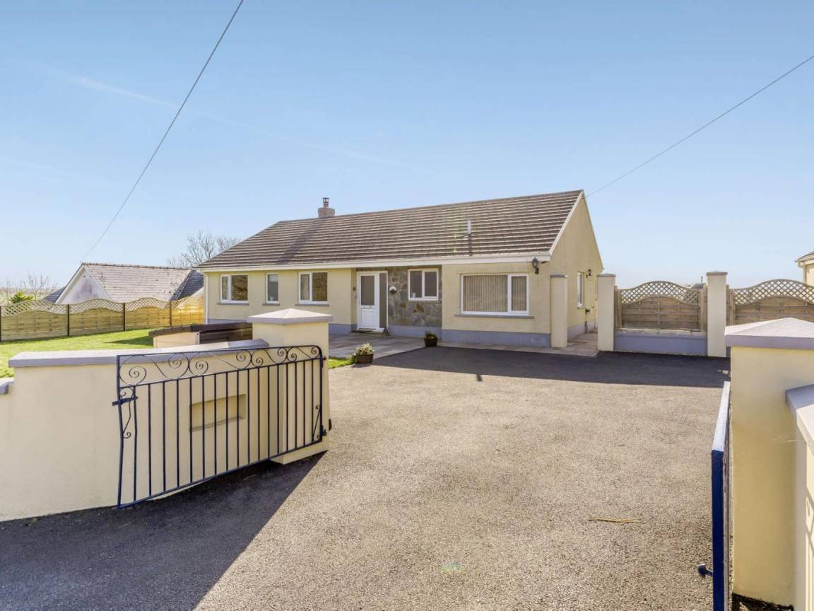 House ∙ 3 Bedrooms ∙ 6 Guests - Pembrokeshire