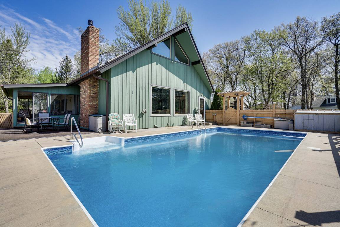 244 M² House ∙ 2 Bedrooms ∙ 10 Guests - Wisconsin