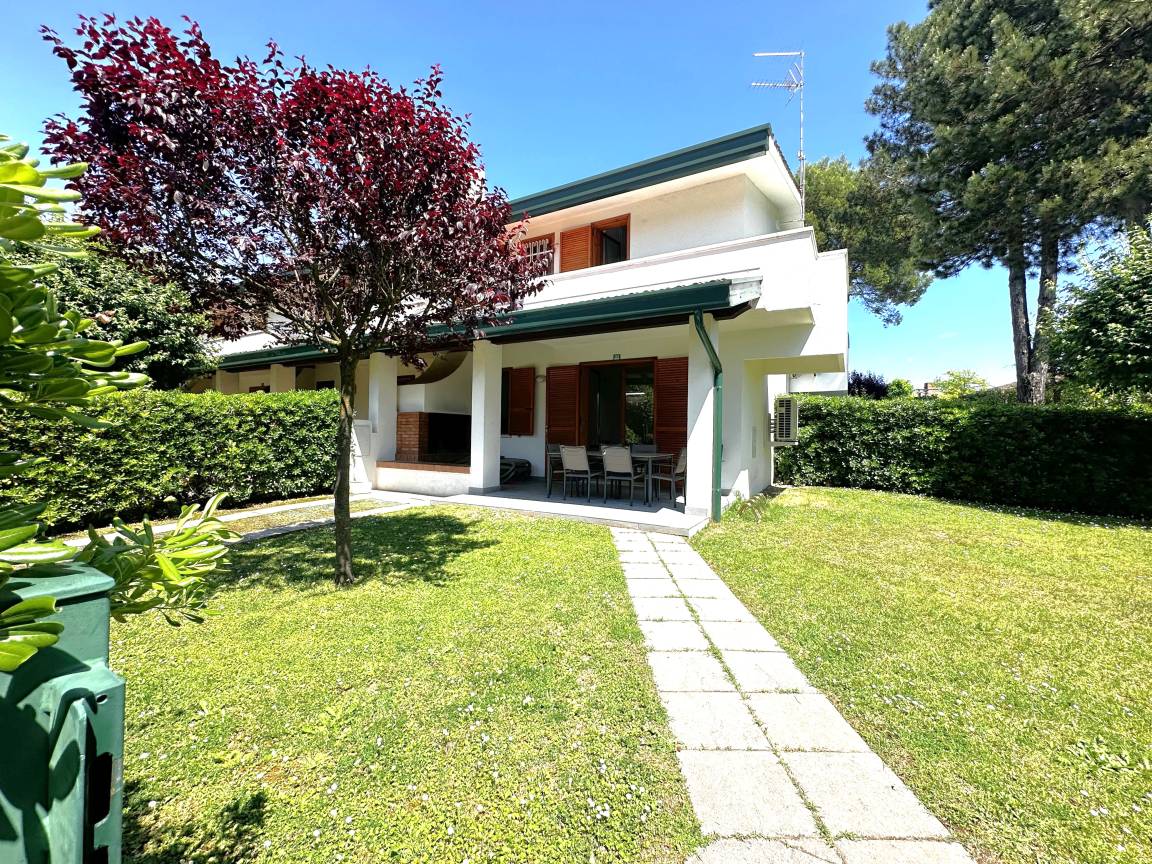 60 M² Villa ∙ 3 Bedrooms ∙ 7 Guests - Bibione