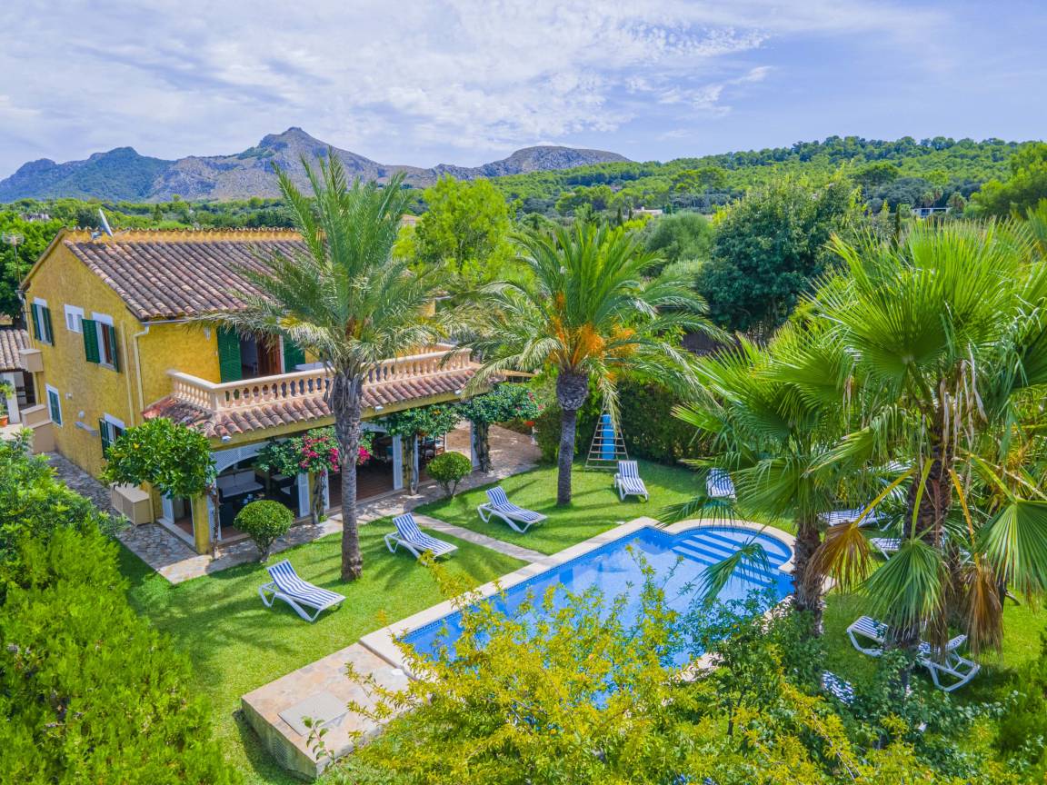 200 M² Villa ∙ 5 Bedrooms ∙ 10 Guests - Alcúdia