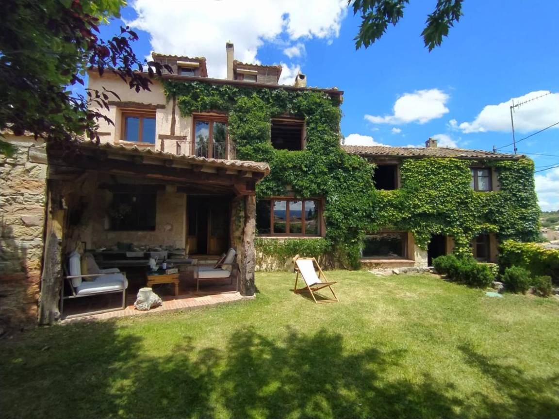 300 M² House ∙ 5 Bedrooms ∙ 12 Guests - Sotosalbos