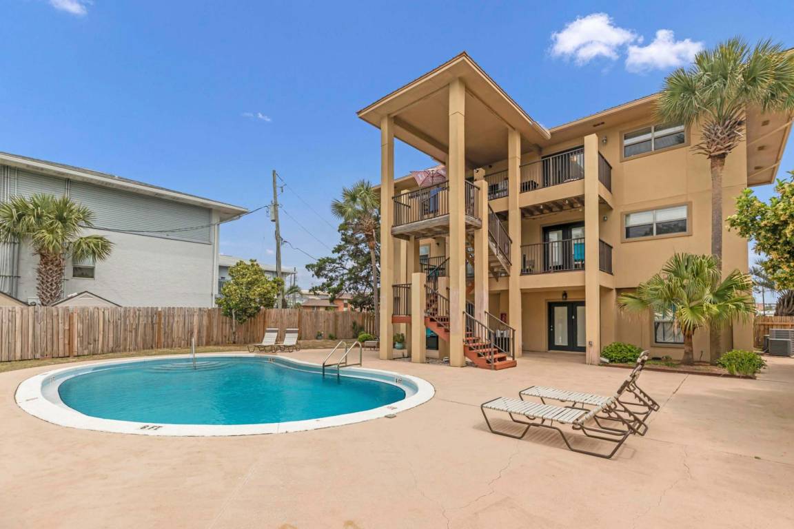 Apartment ∙ 2 Bedrooms ∙ 5 Guests - Fort Walton Beach, FL