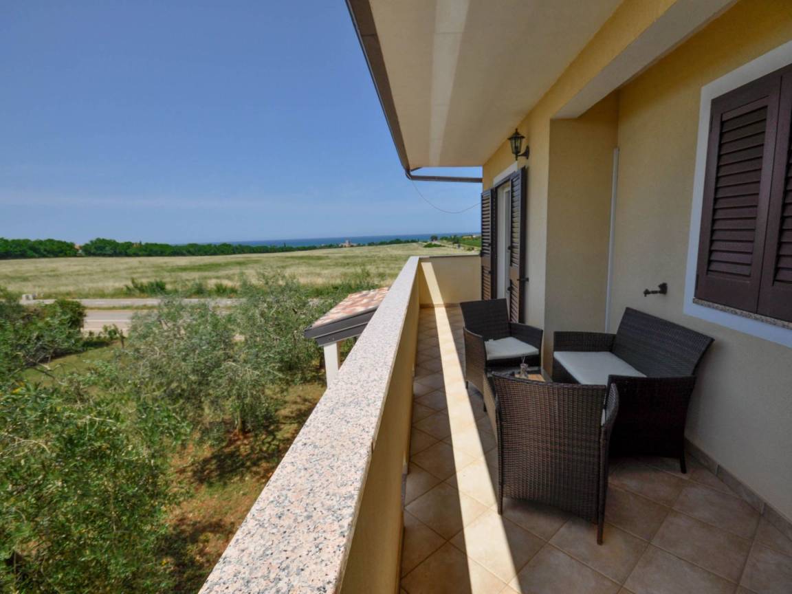 74 M² Ferienwohnung ∙ 2 Schlafzimmer ∙ 4 Gäste - Novigrad