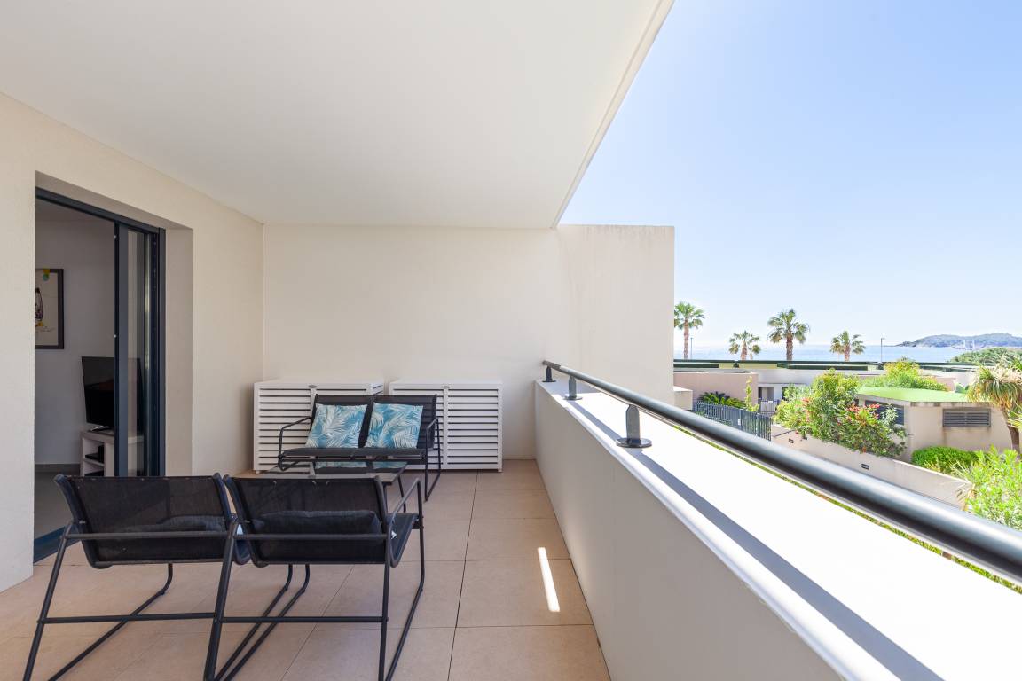 70 M² Apartment ∙ 2 Bedrooms ∙ 6 Guests - La Ciotat