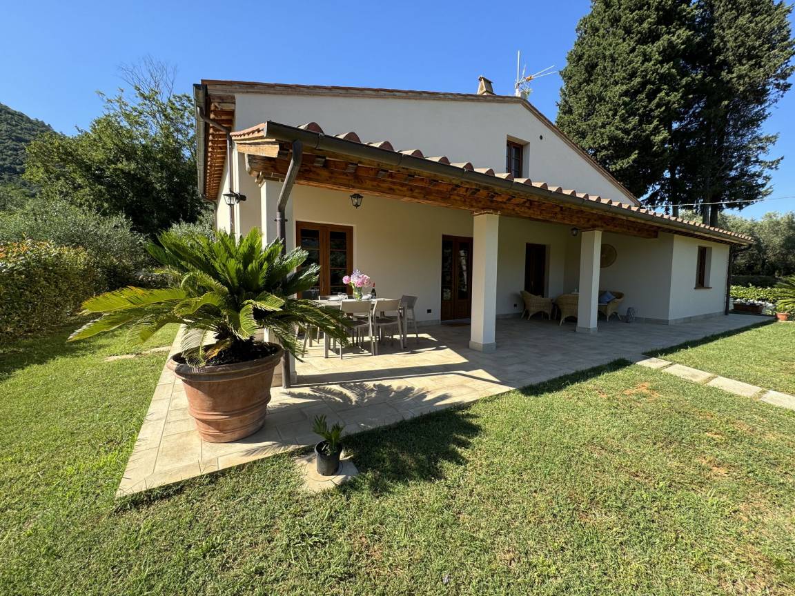 140 M² Villa ∙ 3 Habitaciones ∙ 7 Huéspedes - Lucca, Italia